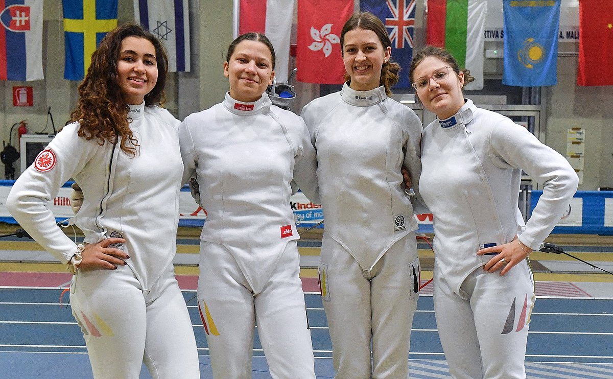 Damendegen-Nachwuchs: Weltcup in Udine